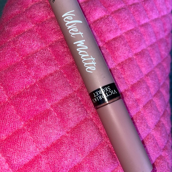 Victoria's Secret | Makeup | Victorias Secret New Velvet Matte Lip ...
